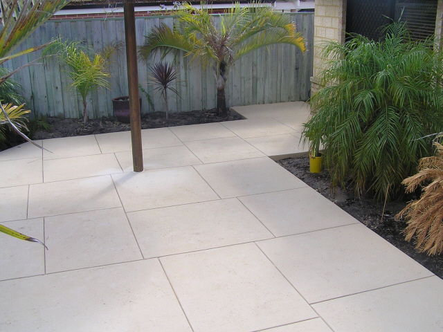 Easy Pour Liquid Limestone Gallery